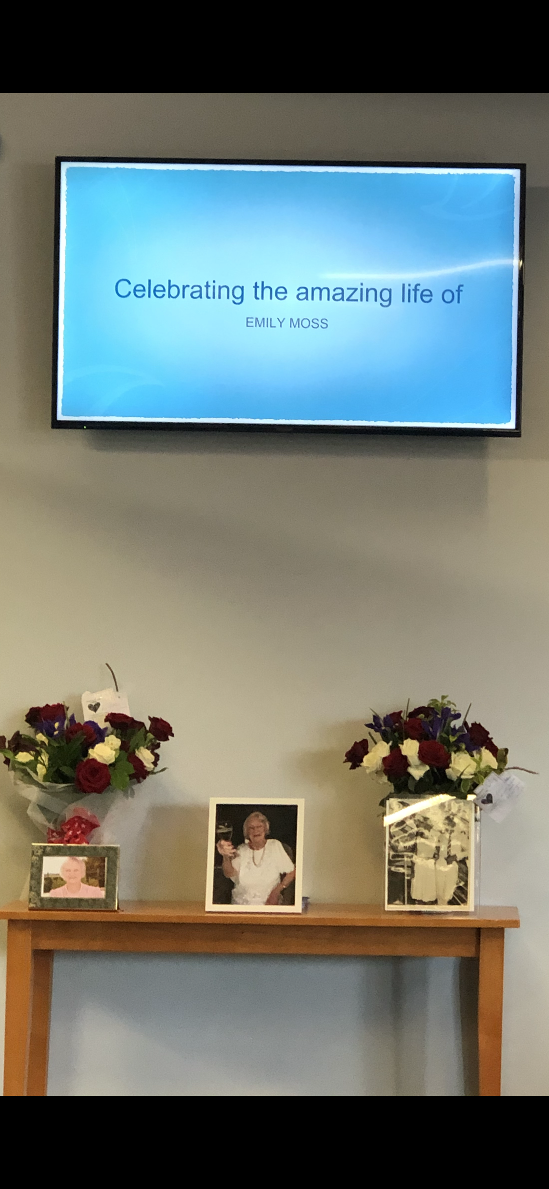 Memoriams - American Women's Club Turns 80